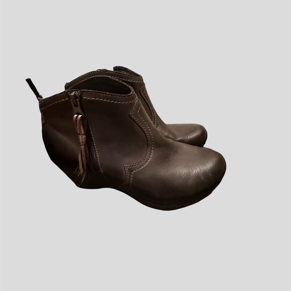 Dansko | Shoes | Dansko Chunky Booties Western Tassle Side Zip Size 39 ...